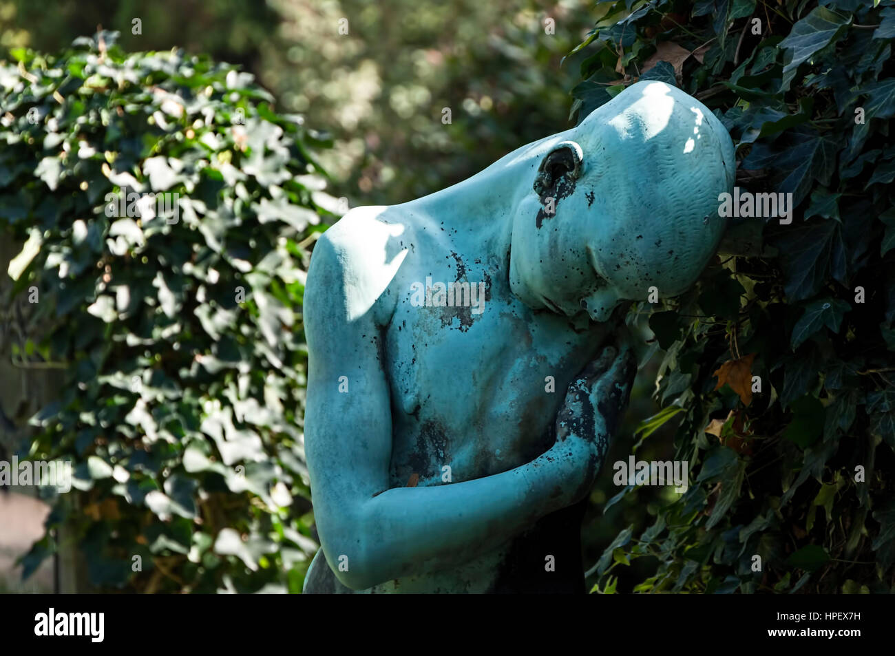 Bronze statue of a young man hi-res stock photography and images - Alamy