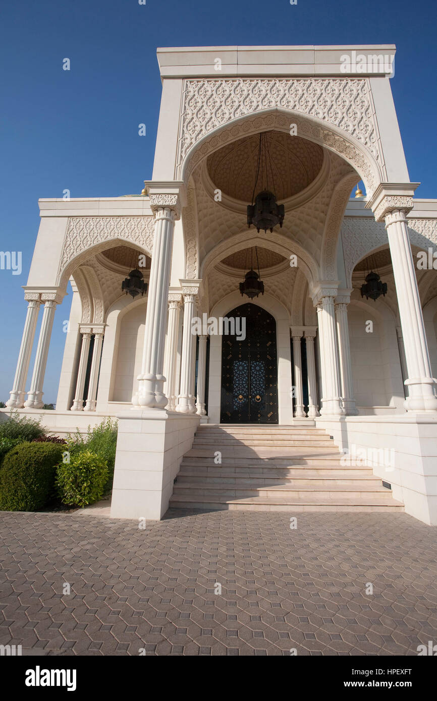 Al Zulfa Mosque, Seeb, Oman Stock Photo - Alamy