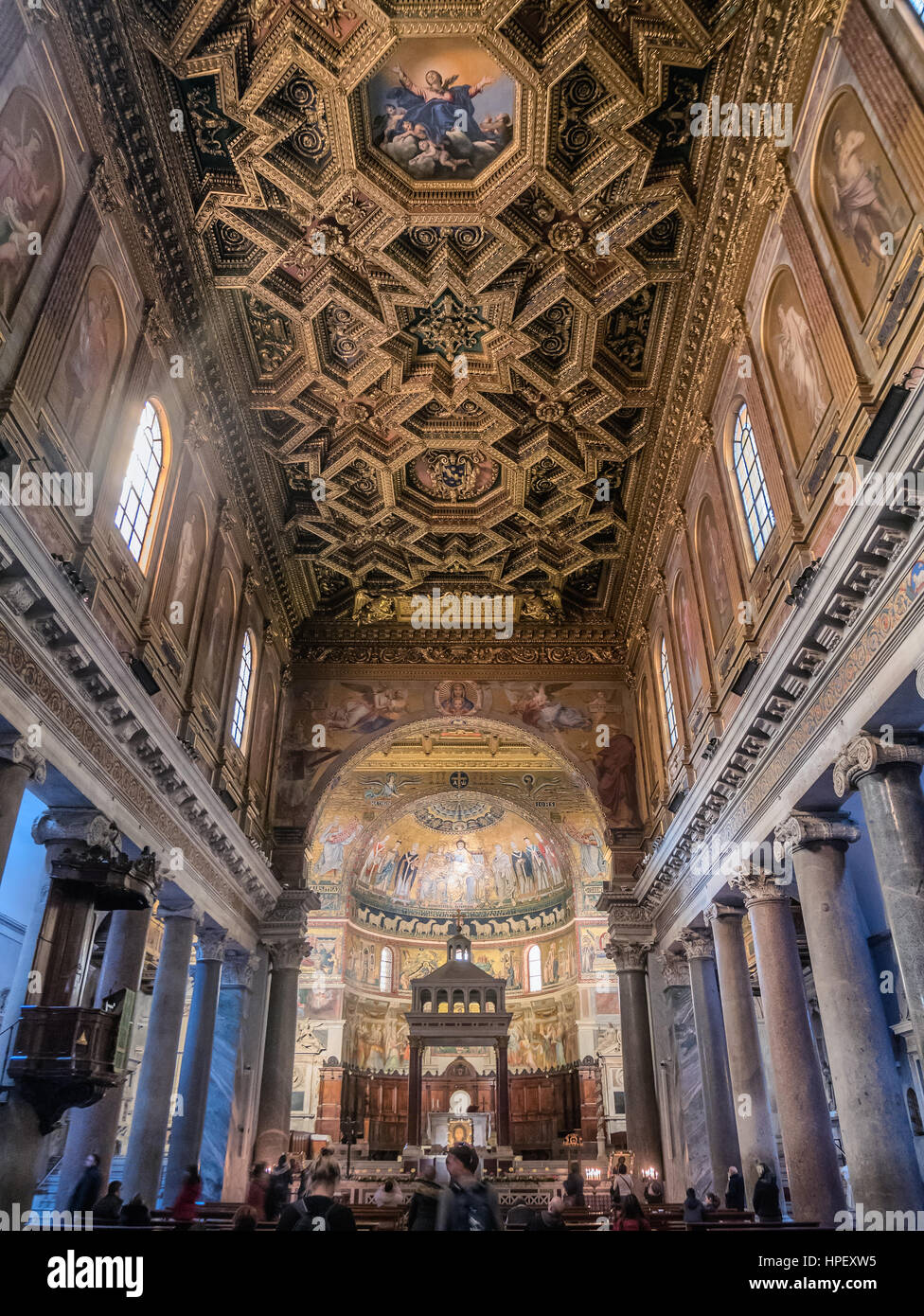 Basilica santa maria church hi-res stock photography and images - Alamy