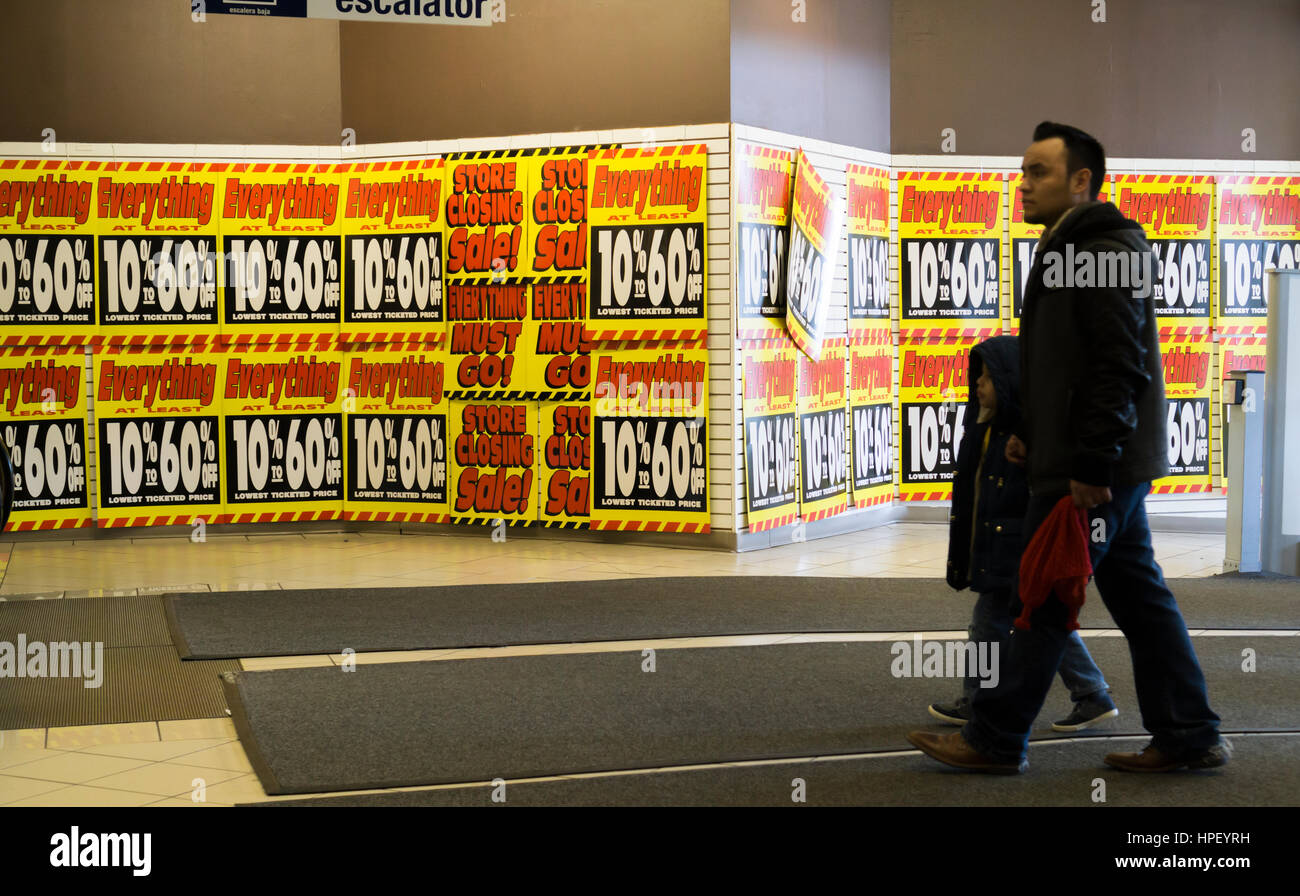 Customers search for bargains at the soon to be closing Sears store in ...