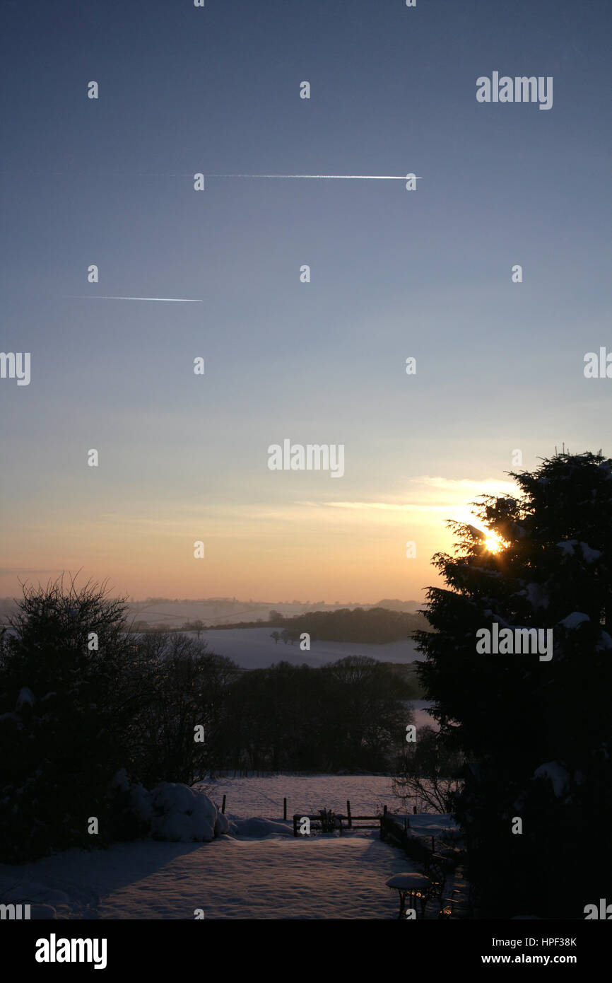 Vapour trails christmas hi-res stock photography and images - Alamy