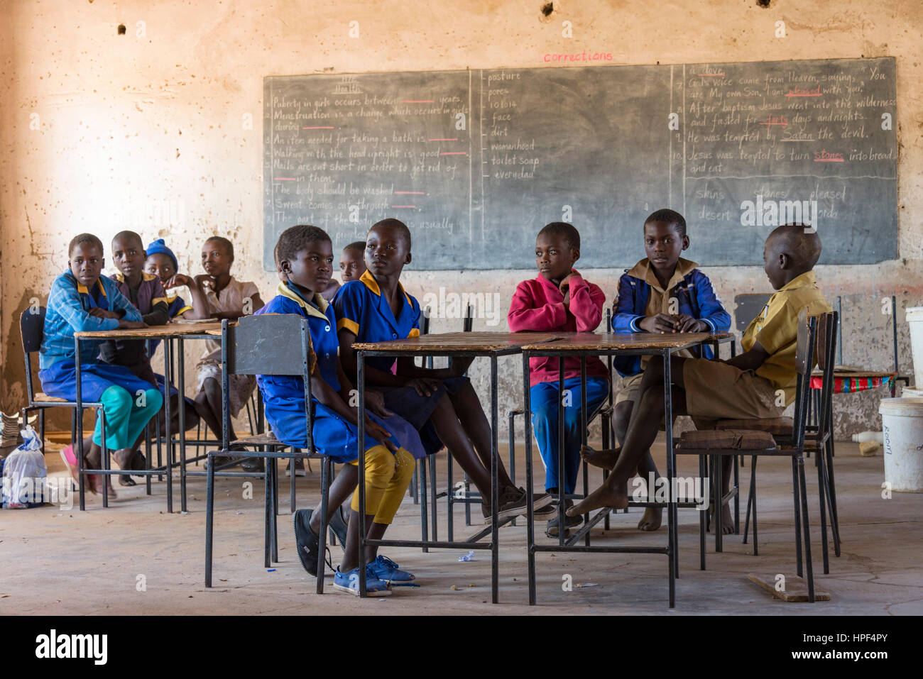 Happy school children in a classroom in Zimbabwe Stock Photo - Alamy