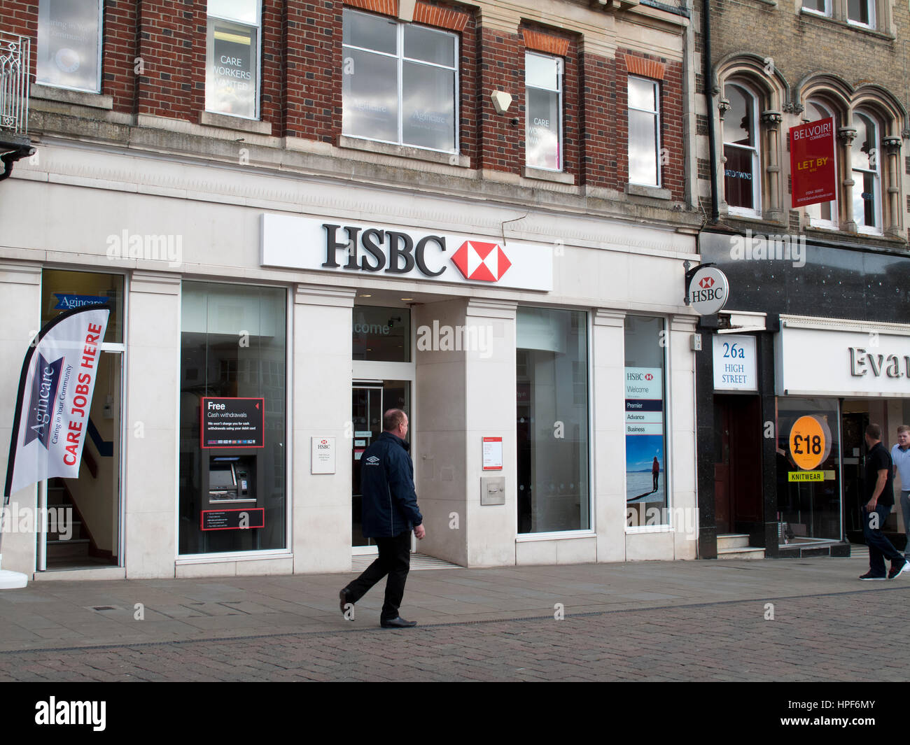 Hsbc frontage hi-res stock photography and images - Alamy