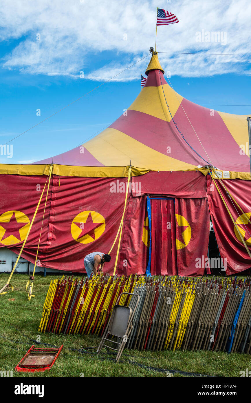 Cole Brothers Circus. Last season before closing Stock Photo - Alamy