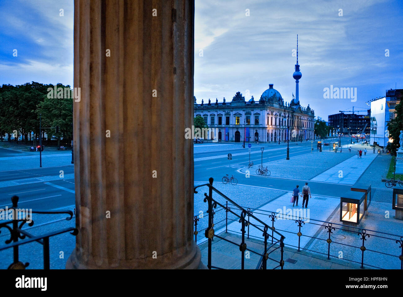 Unter den linden street hi-res stock photography and images - Alamy