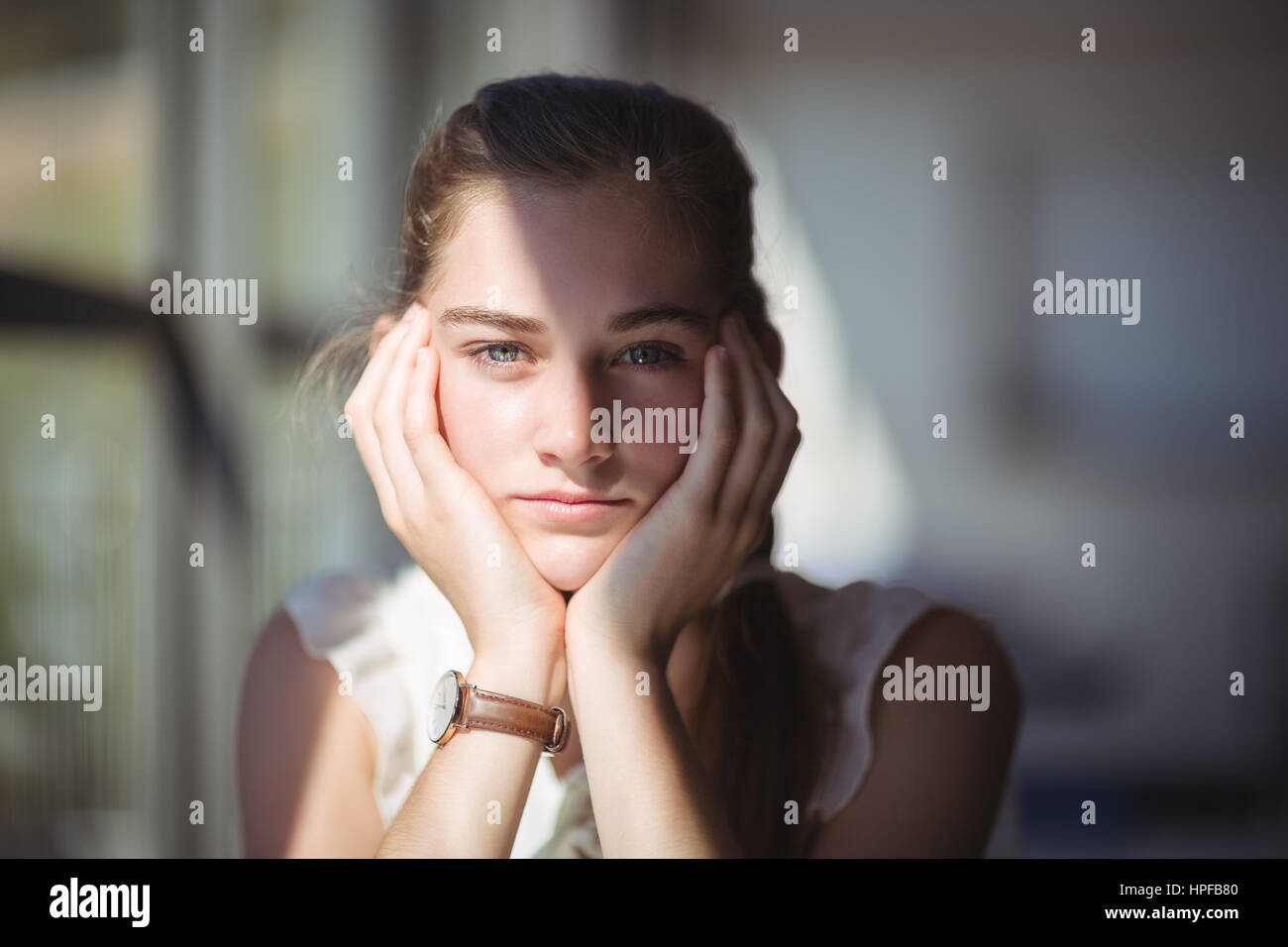 Pretty schoolgirl hi-res stock photography and images - Alamy