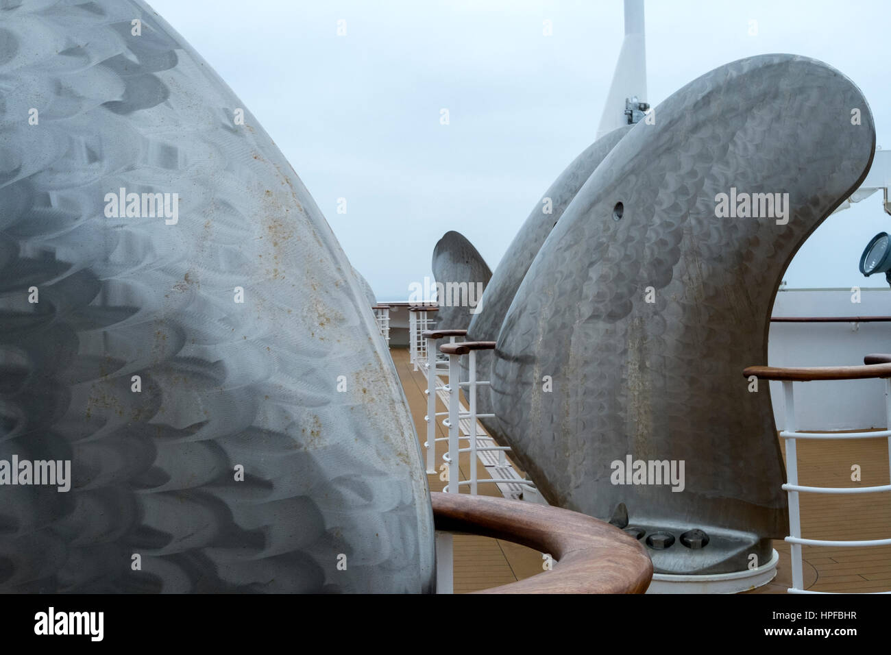Fastest atlantic crossing hi-res stock photography and images - Alamy