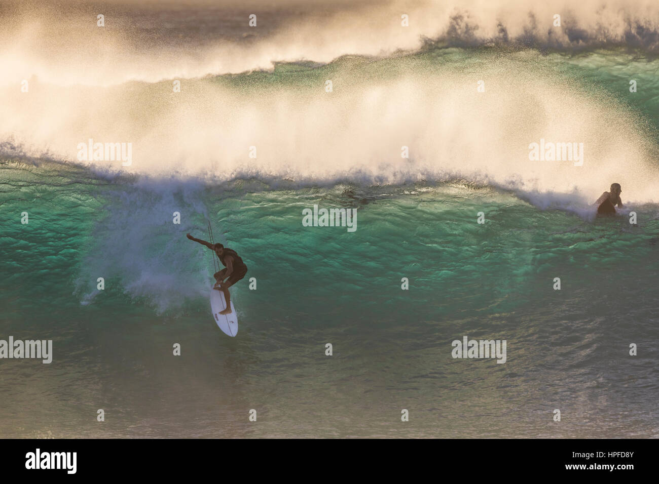 Surfing the north shore of oahu hi-res stock photography and images - Alamy