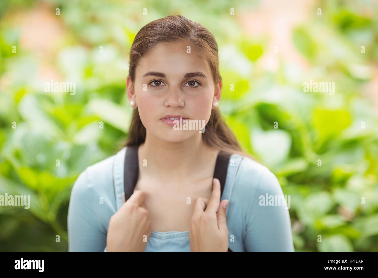 Secondary schoolgirl hi-res stock photography and images - Alamy