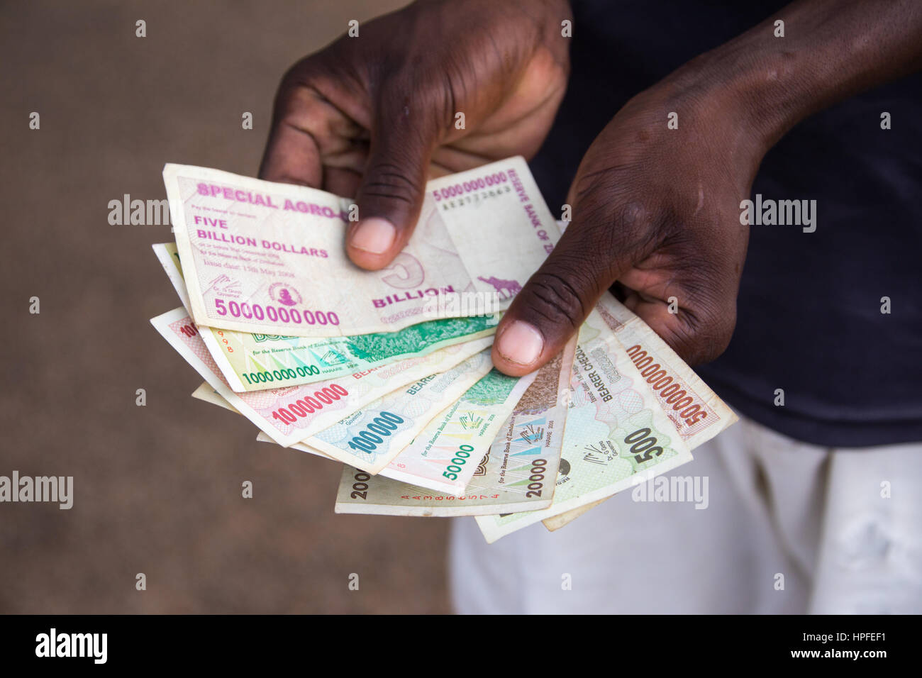 Zimbabwe old currency hi-res stock photography and images - Alamy