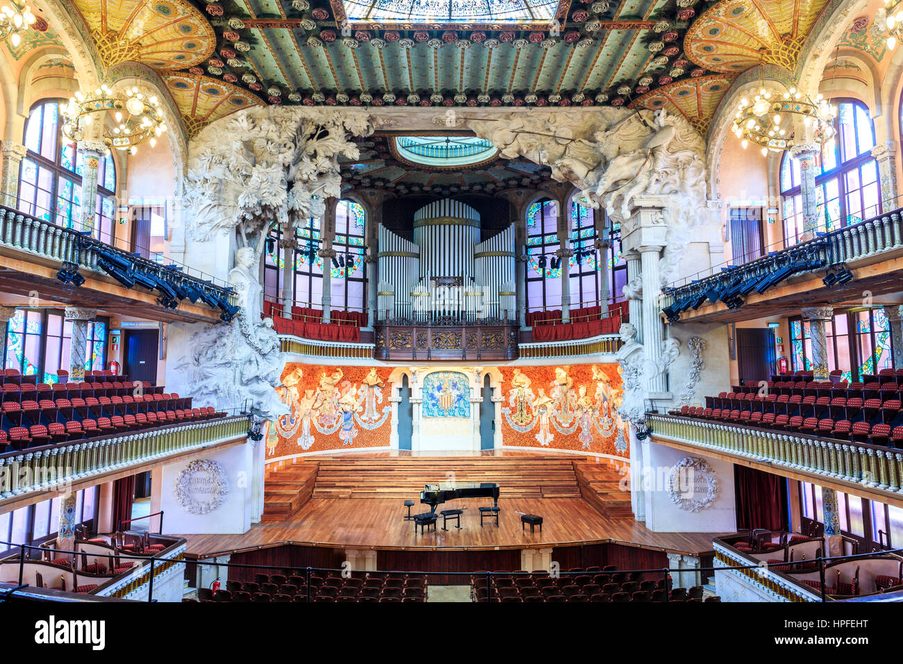 Concert hall overview hi-res stock photography and images - Alamy