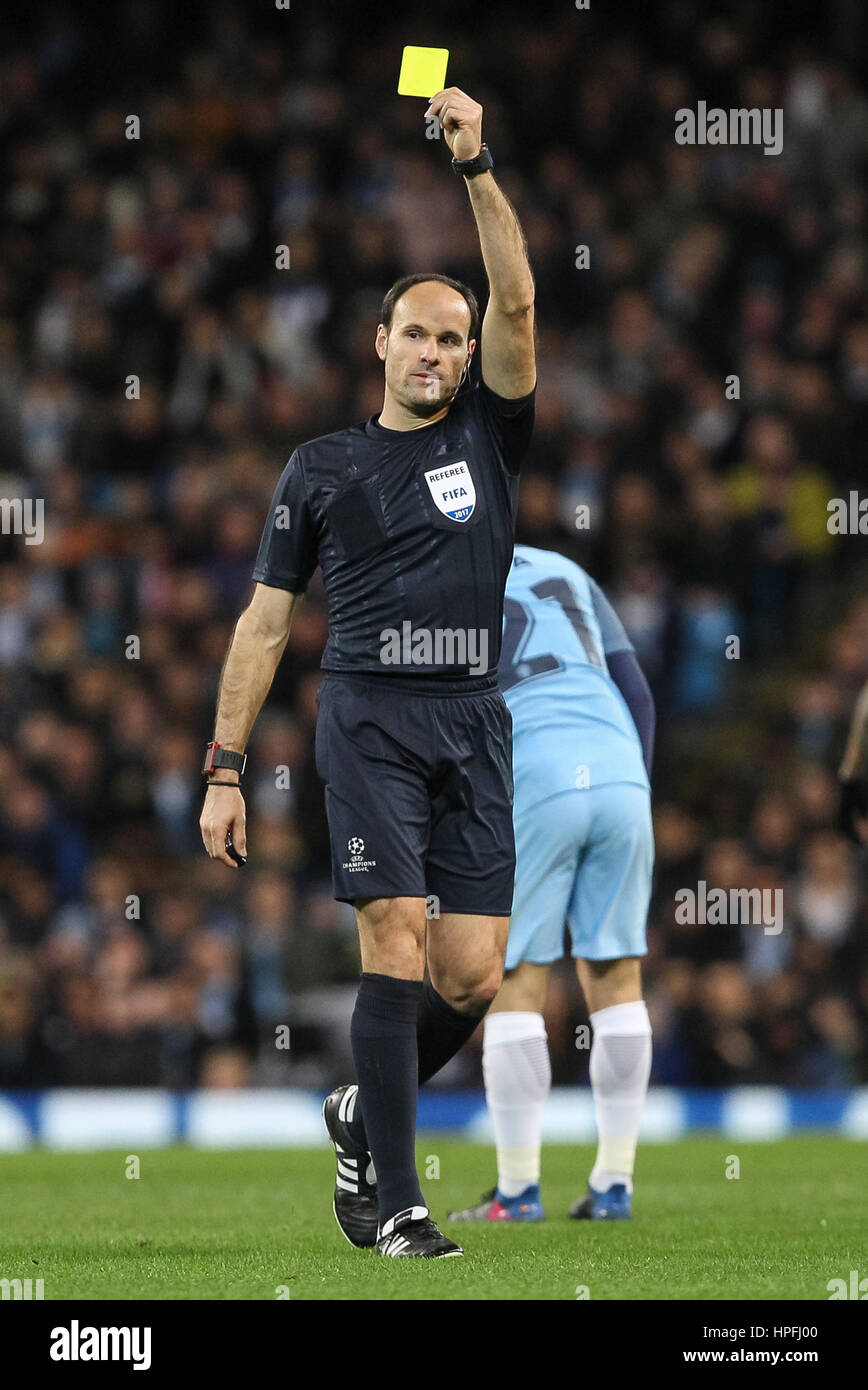 Referee antonio lahoz hi-res stock photography and images - Alamy