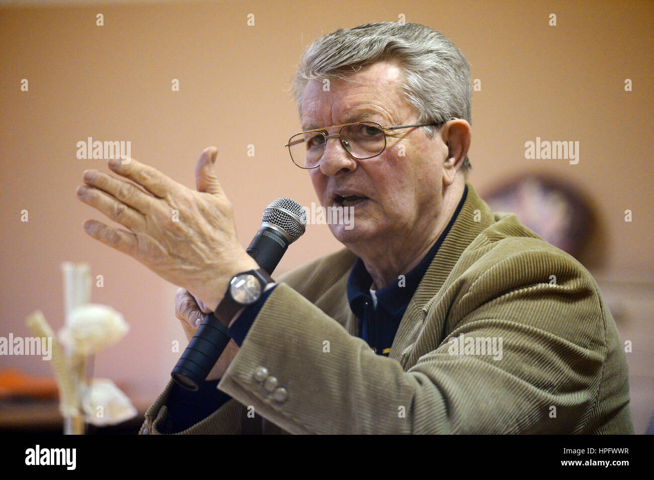 Berlin, Germany. 22nd Feb, 2017. Klaus Feldmann, long-time newsreader ...