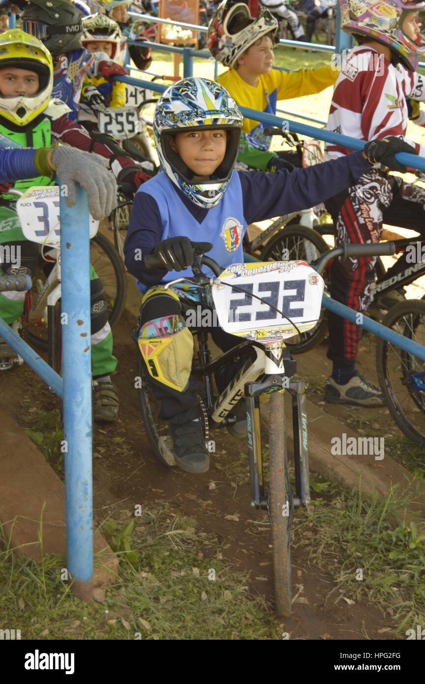 Puerto Ordaz, Venezuela. 6th Nov, 2016. action on the track of Puerto ...