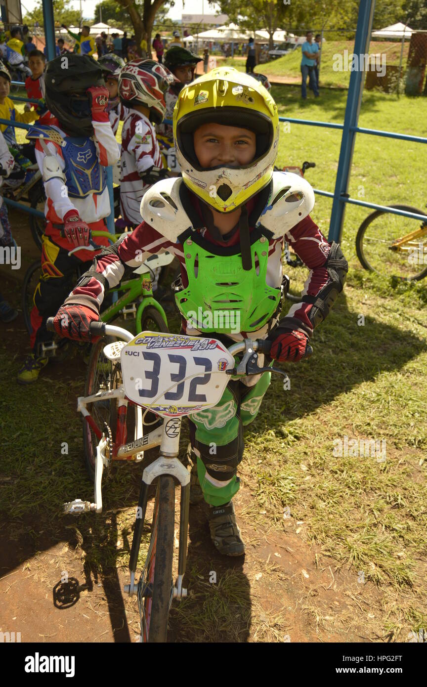 Puerto Ordaz, Venezuela. 6th Nov, 2016. action on the track of Puerto ...
