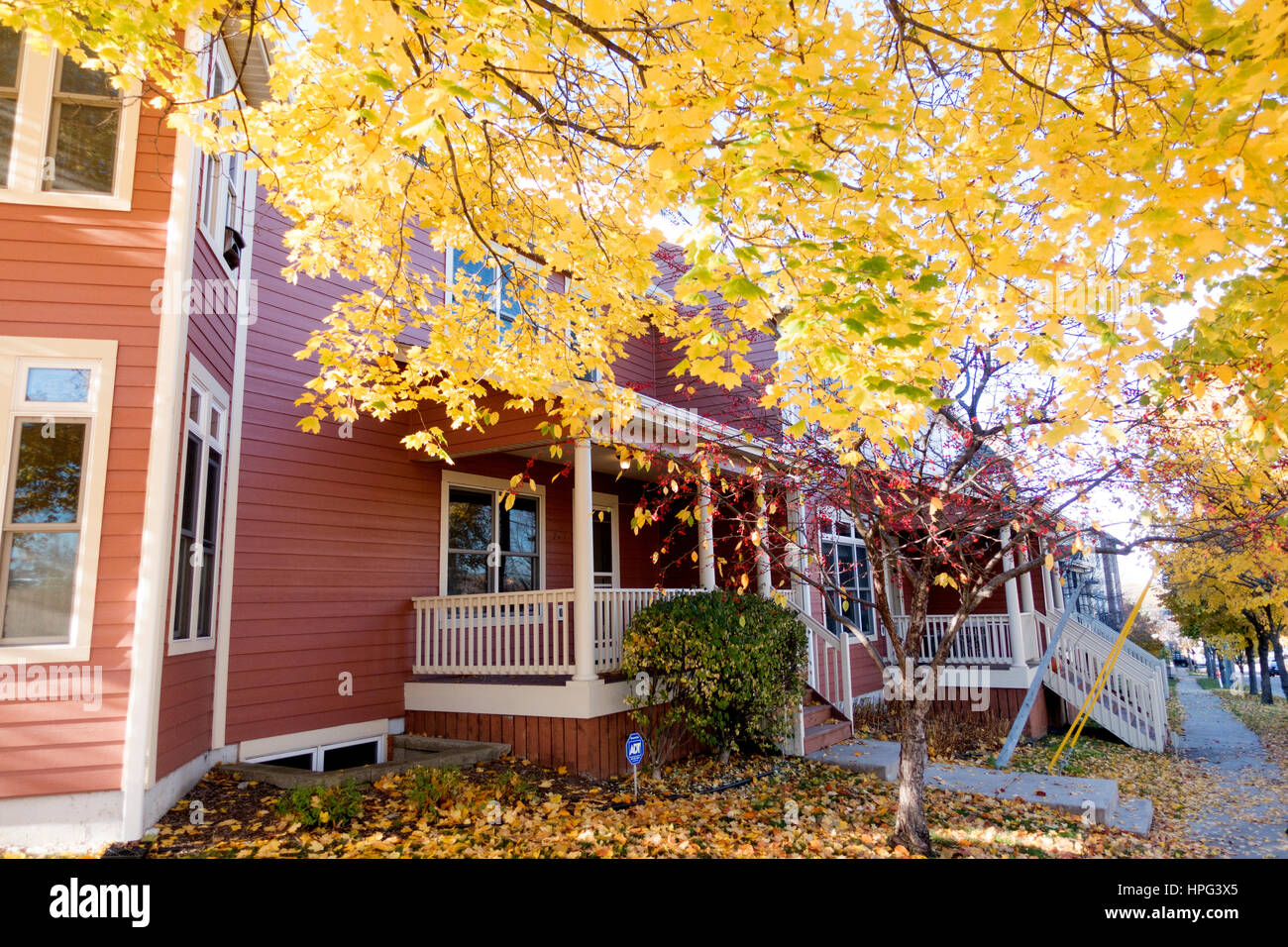 American townhouses hi-res stock photography and images - Alamy