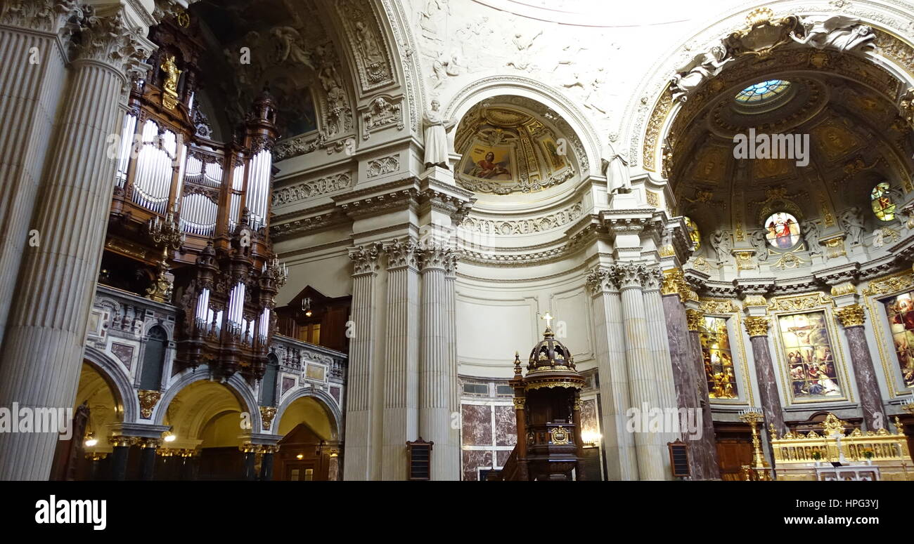 Germany church architecture pillars hi-res stock photography and images ...