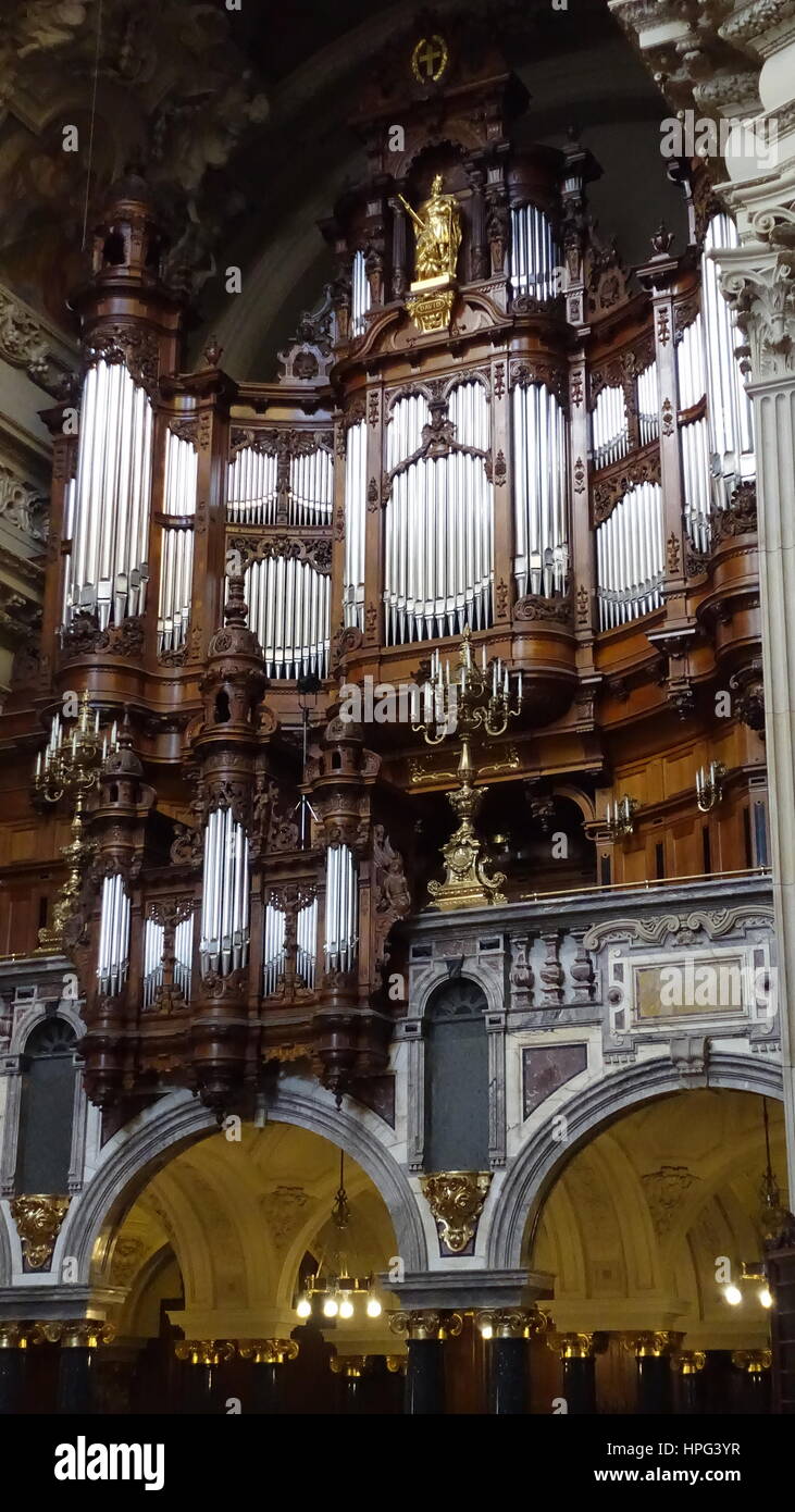 Germany church architecture pillars hi-res stock photography and images ...