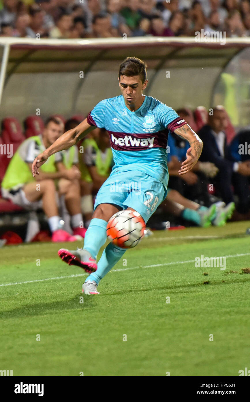 Manuel lanzini of west ham united hi-res stock photography and images ...