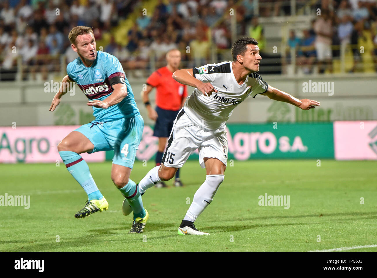 Kevin Nolan #4 of West Ham United - UEFA Europa League 3rd qualifying ...