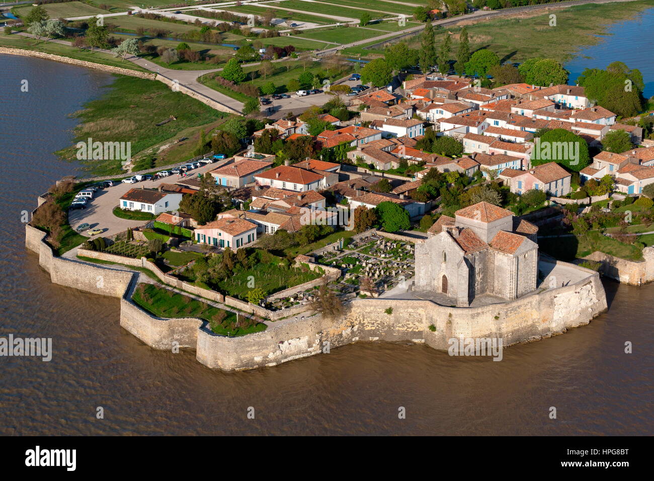 France, Charente-Maritime (17), Talmont-sur-Gironde, aerial view of ...