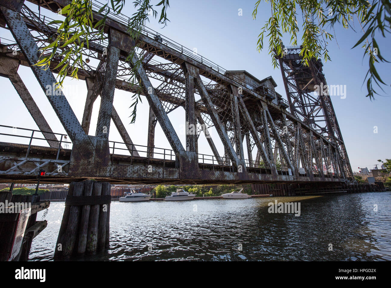 Lift Bridge over the Chicago River Stock Photo - Alamy