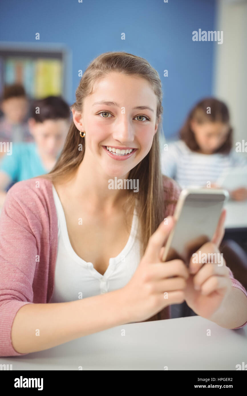 Secondary student smartphone hi-res stock photography and images - Alamy