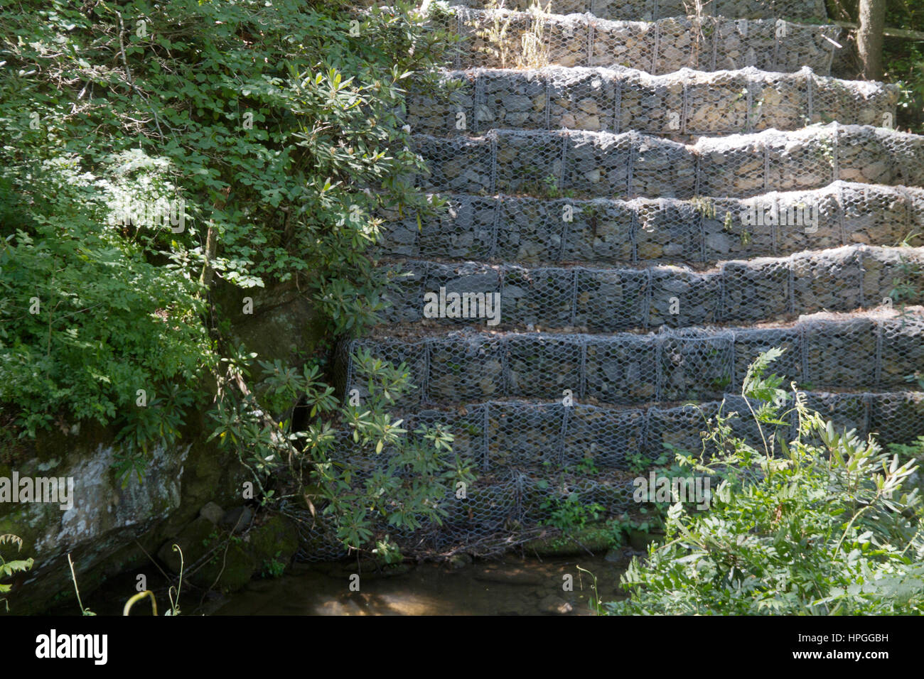 Caged rocks hi-res stock photography and images - Alamy