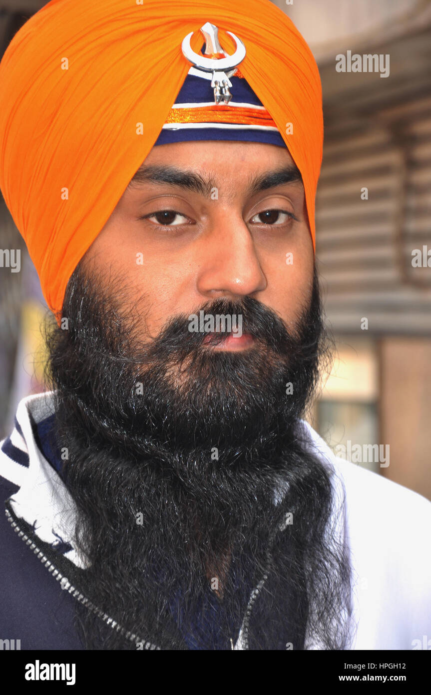Portrait young sikh hi-res stock photography and images - Alamy