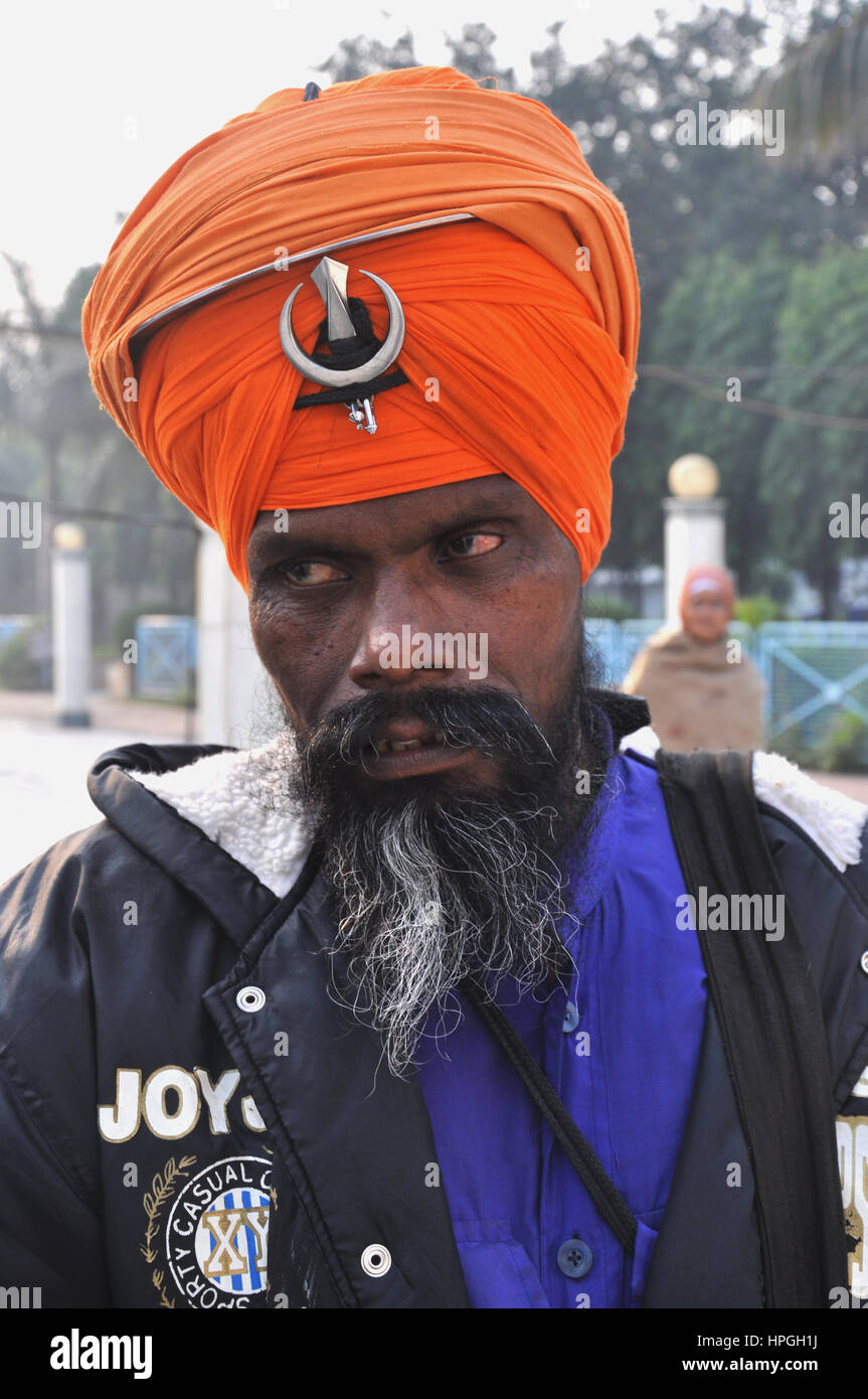 Portrait of a Sikh man (face) from New Delhi (Photo Copyright © Saji ...