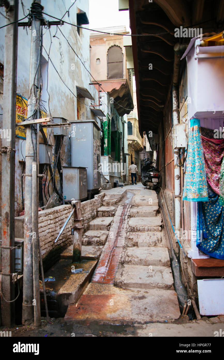 Narrow alley street with steps, Vrindavan, India Stock Photo - Alamy