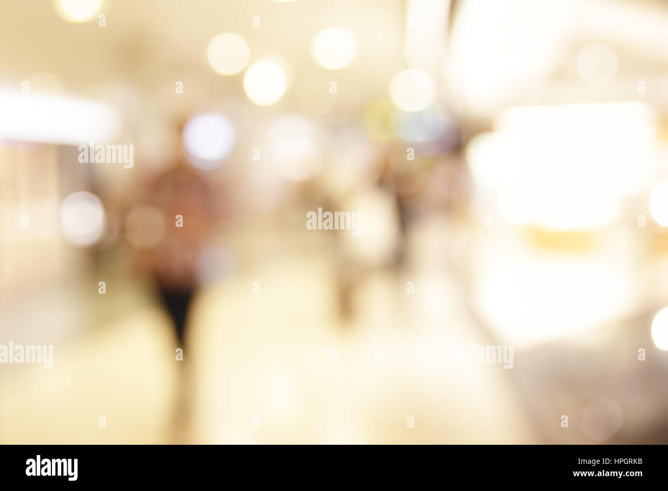 Shop windows out of focus - defocused background Stock Photo - Alamy