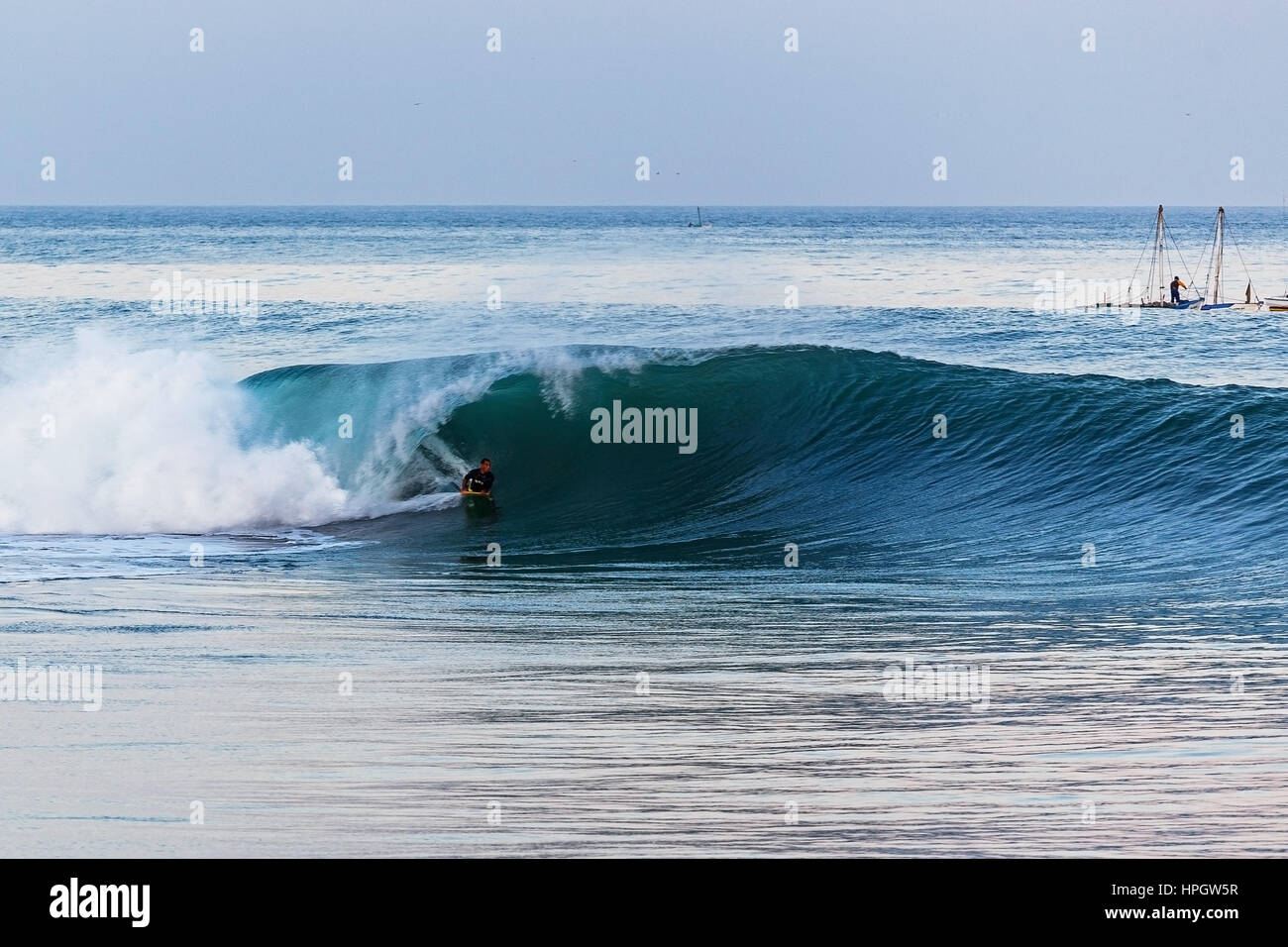 Bodyboard tube hi-res stock photography and images - Alamy