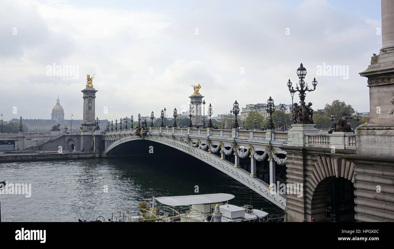 Bridge over the Seine river in Paris, France Stock Photo - Alamy