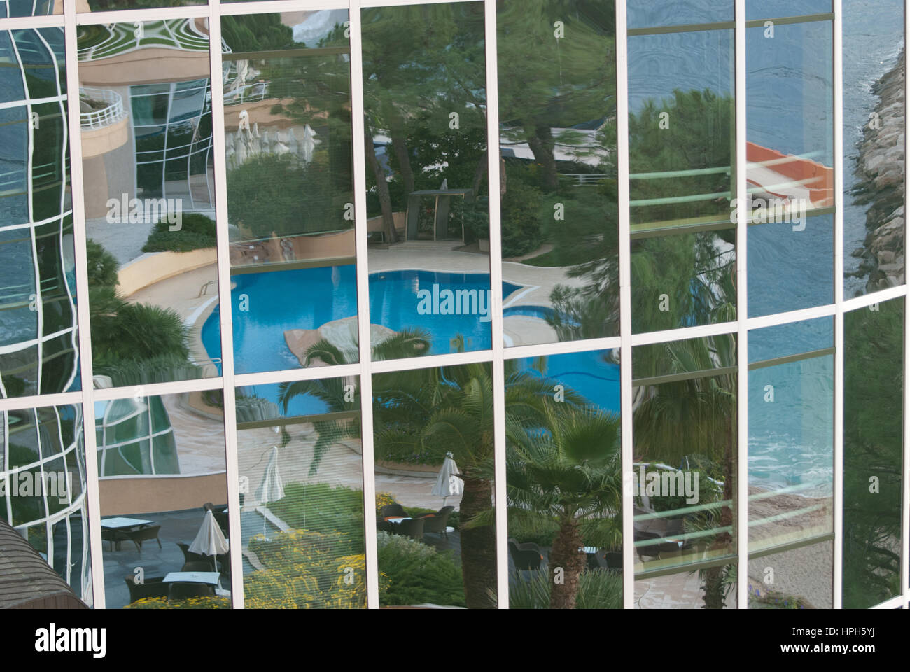 Monaco 98000 hi-res stock photography and images - Alamy