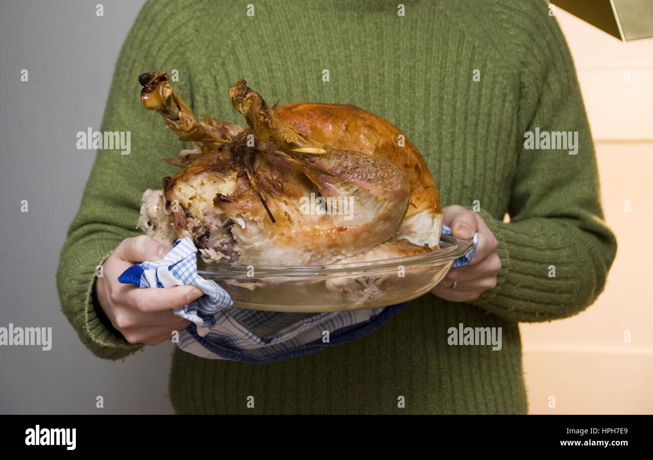 Gefuellter Truthahn - stuffed turkey, Model released Stock Photo - Alamy