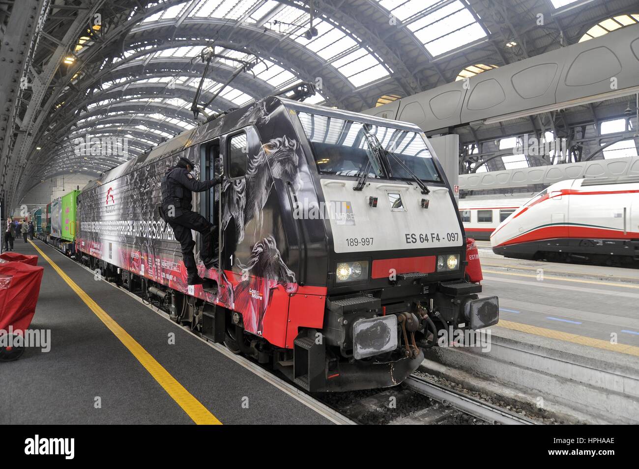 Trenitalia fs group hi-res stock photography and images - Alamy