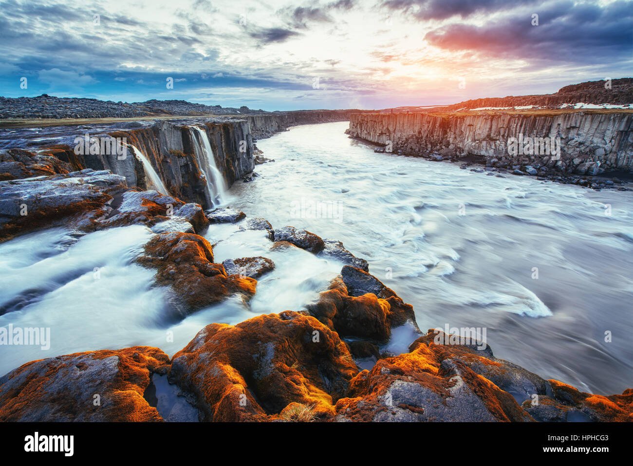 Fantastic views of Selfoss waterfall in the national park Vatnajokull ...