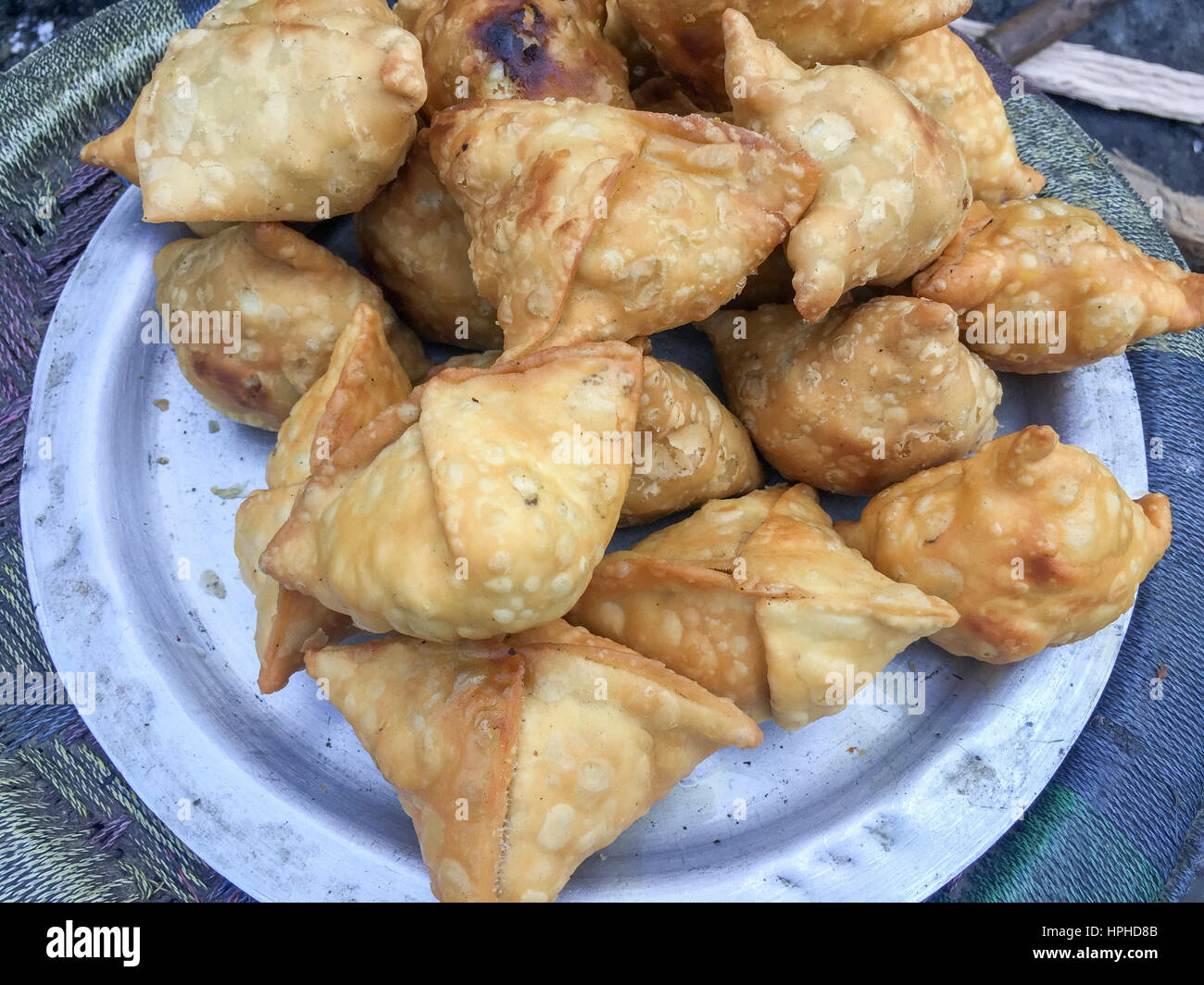 Indian samosa hi-res stock photography and images - Alamy