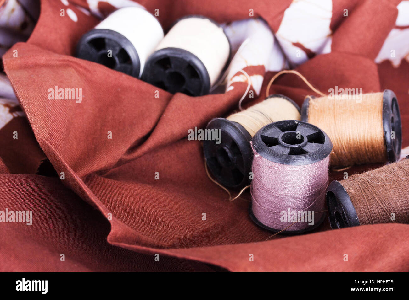 Cotton reels scissors hi-res stock photography and images - Alamy