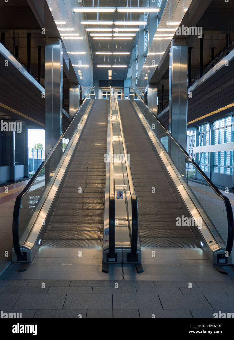 Steel escalator hi-res stock photography and images - Alamy