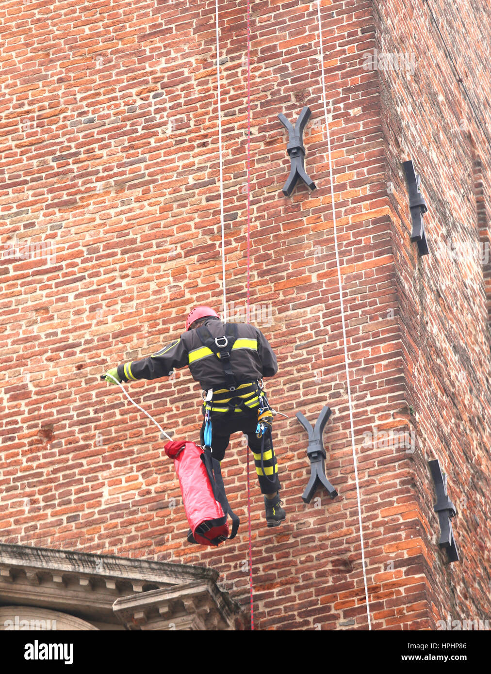 Rappel tower training hi-res stock photography and images - Alamy