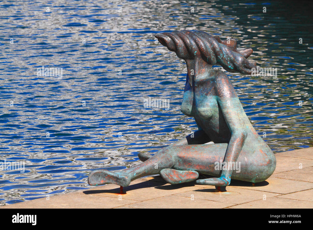 Portugal, Algarve. Faro. Statue in the harbour Stock Photo - Alamy