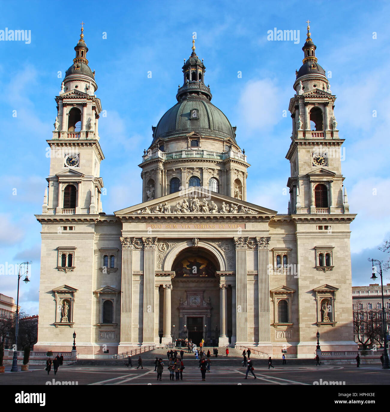 St. Stephen's Basilica, the largest church in Budapest, Hungary Stock Photo - Alamy