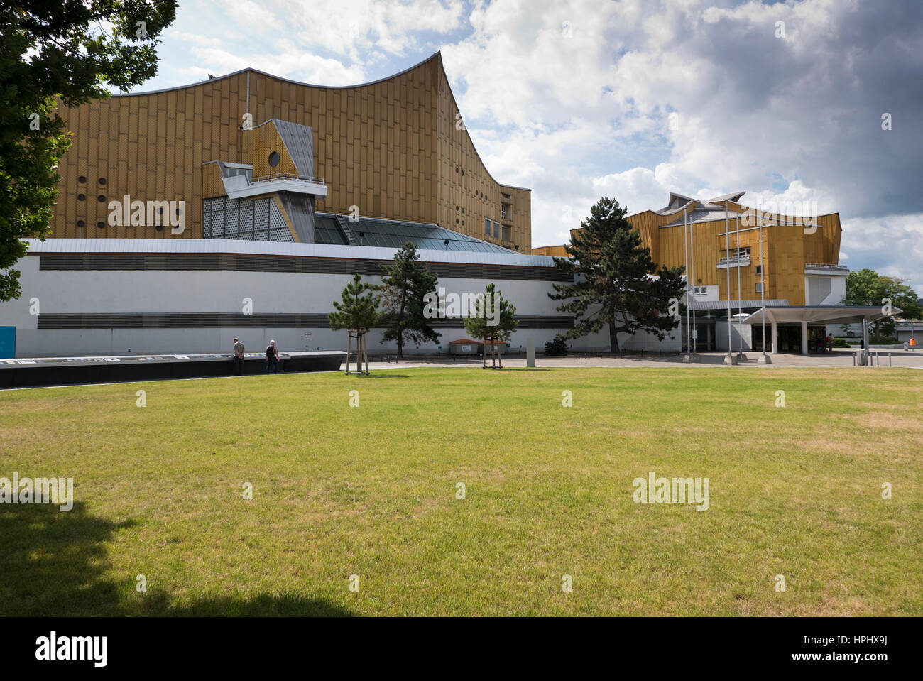 Berlin philharmonic orchestra hall hi-res stock photography and images ...