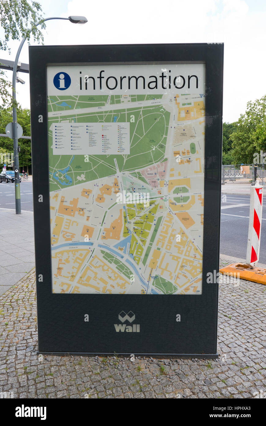 Tourist map board hi-res stock photography and images - Alamy