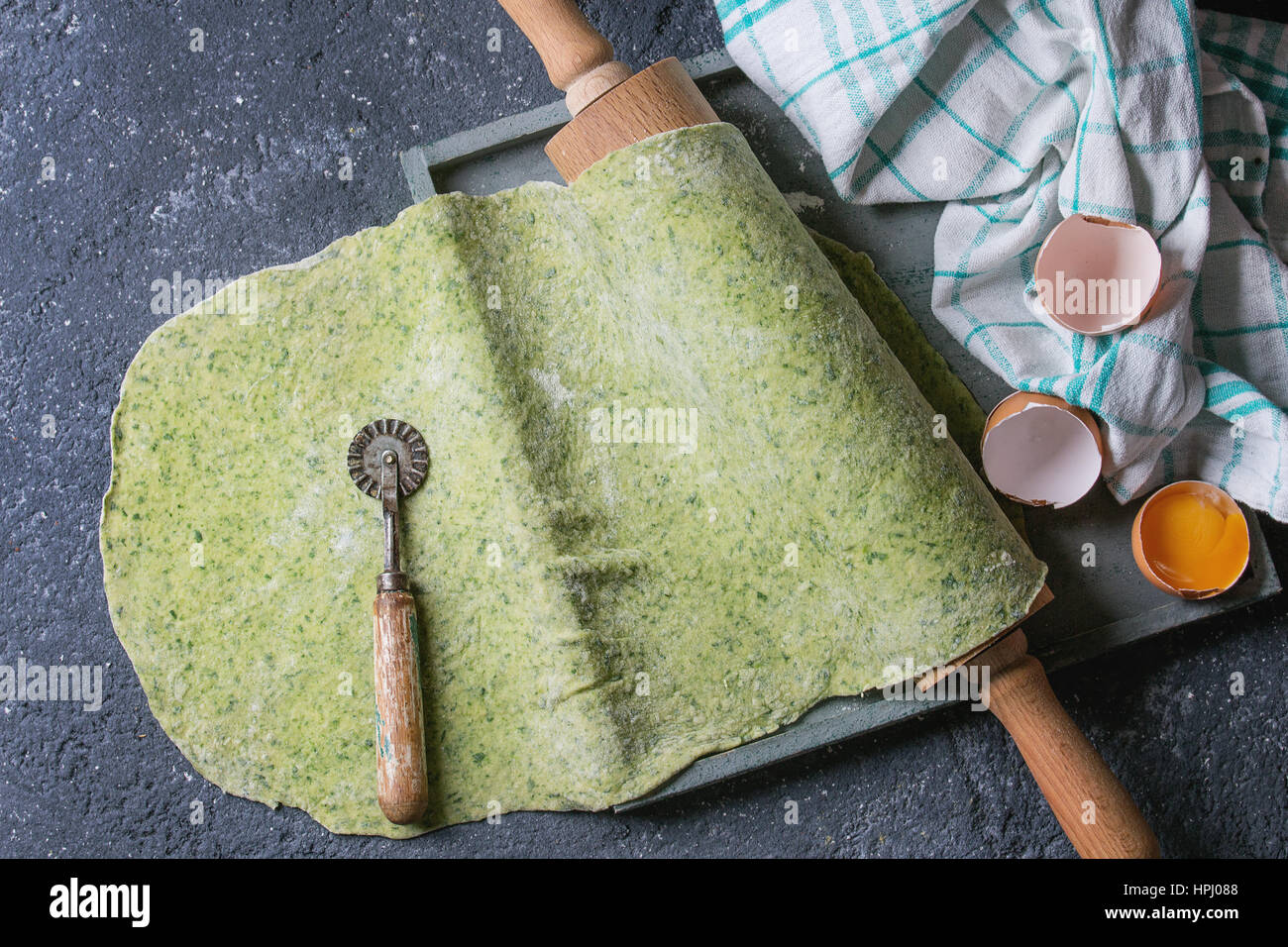 Fresh homemade green dough for pasta Stock Photo - Alamy
