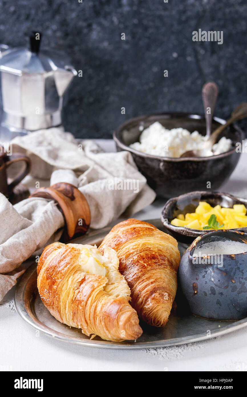 Croissant mango hi-res stock photography and images - Alamy