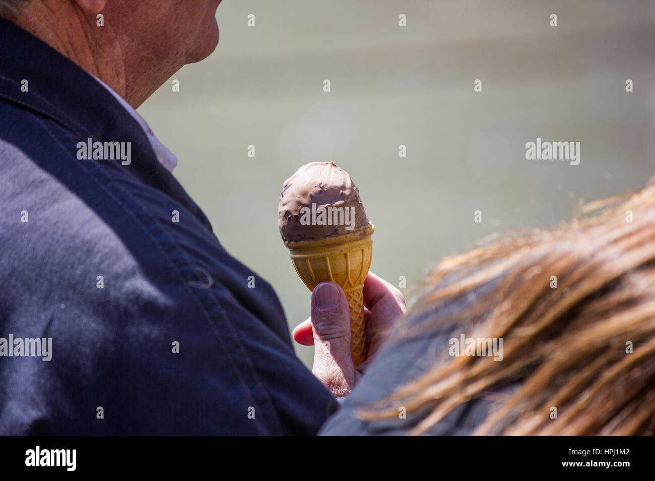 Ice cream eating bird hi-res stock photography and images - Alamy