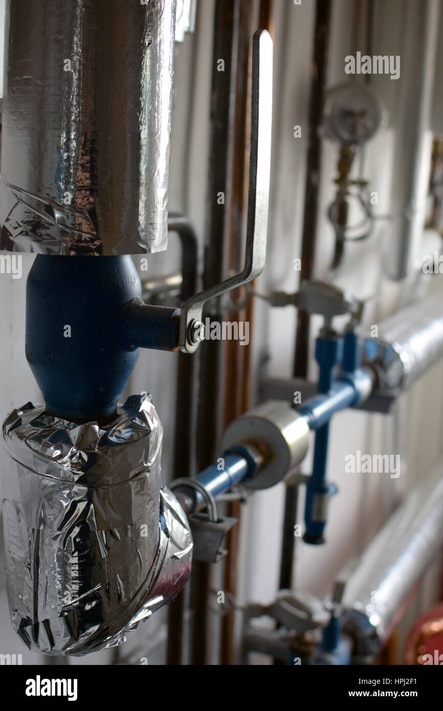 Silver pipes metal plumbing hi-res stock photography and images - Alamy